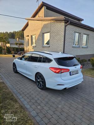 White Ford Focus 2020 in Vilnius, with an engine capacity of 2.30 L and mileage of 116 thousand km for 16600 €, photo 10 on AUTOMOTO.COM.LV