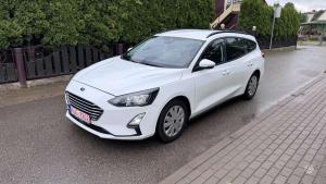 White Ford Focus 2020 in Kelme, with an engine capacity of 1.50 L and mileage of 260 thousand km for 6800 €, photo 4 on AUTOMOTO.COM.LV