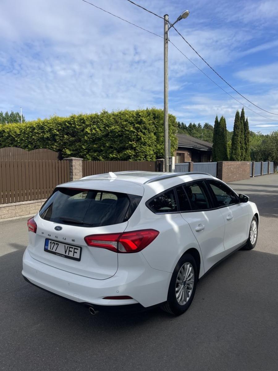 White Ford Focus 2020 in Tallinn, with an engine capacity of 1.50 L and mileage of 203 thousand km for 8900 €, photo 14 on AUTOMOTO.COM.LV