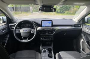 White Ford Focus 2020 in Tallinn, with an engine capacity of 1.50 L and mileage of 203 thousand km for 8900 €, photo 16 on AUTOMOTO.COM.LV