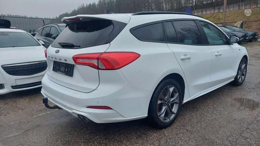 Balts Ford Focus 2021 Viļņa, ar dzinēja tilpumu 2.00 L un nobraukumu 227 tūkst. km par 9950 €, foto 2 vietnē AUTOMOTO.COM.LV