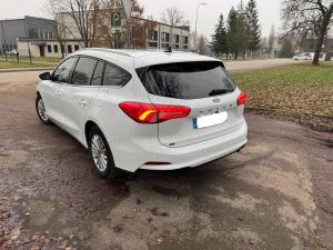 White Ford Focus 2021 in Taurage, with an engine capacity of 1.50 L and mileage of 171 thousand km for 7900 €, photo 4 on AUTOMOTO.COM.LV