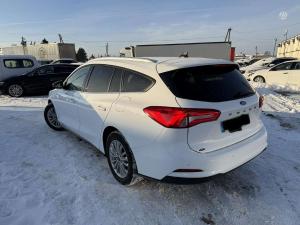 White Ford Focus 2021 in Taurage, with an engine capacity of 1.50 L and mileage of 171 thousand km for 7600 €, photo 6 on AUTOMOTO.COM.LV