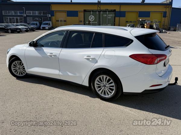 White Ford Focus 2021 in Tartu, with an engine capacity of 1.50 L and mileage of 196 thousand km for 10999 €, photo 2 on AUTOMOTO.COM.LV