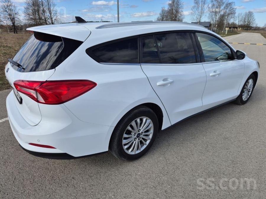 White Ford Focus 2021 in Riga, with an engine capacity of 1.50 L and mileage of 195 thousand km for 8500 €, photo 4 on AUTOMOTO.COM.LV