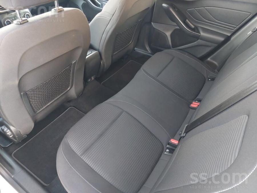 Balts Ford Focus 2021 Rīga, ar dzinēja tilpumu 1.50 L un nobraukumu 195 tūkst. km par 7100 €, foto 13 vietnē AUTOMOTO.COM.LV