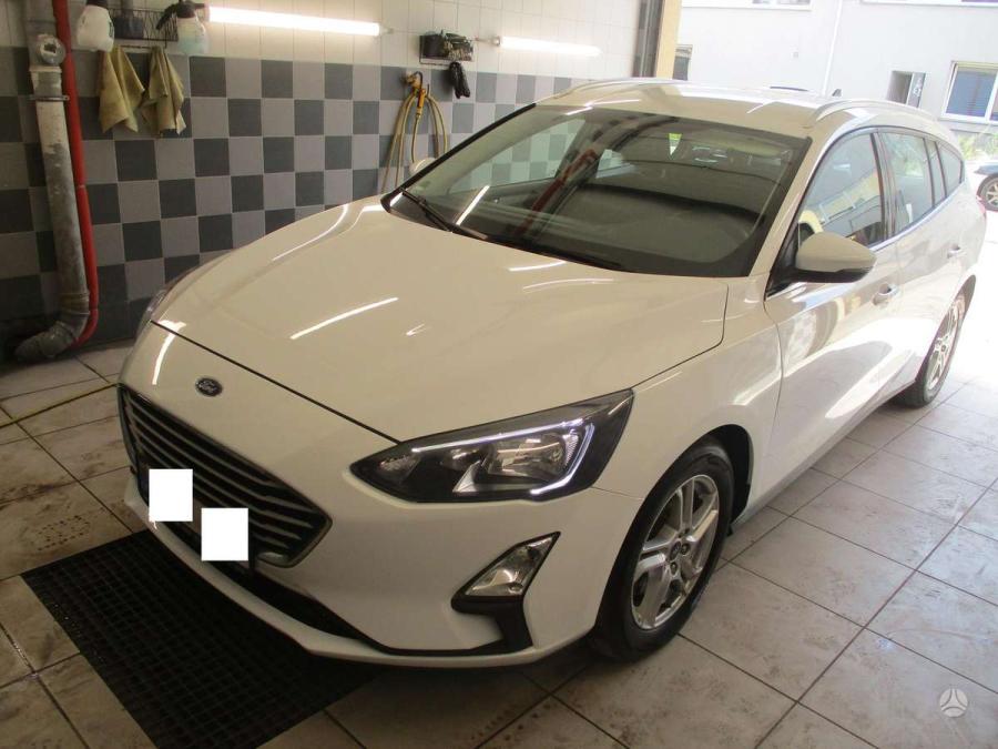 Balts Ford Focus 2021 Viļņa, ar dzinēja tilpumu 1.00 L un nobraukumu 270 tūkst. km par 12350 €, foto 4 vietnē AUTOMOTO.COM.LV