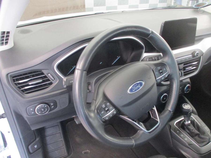 Balts Ford Focus 2021 Viļņa, ar dzinēja tilpumu 1.00 L un nobraukumu 270 tūkst. km par 12350 €, foto 22 vietnē AUTOMOTO.COM.LV