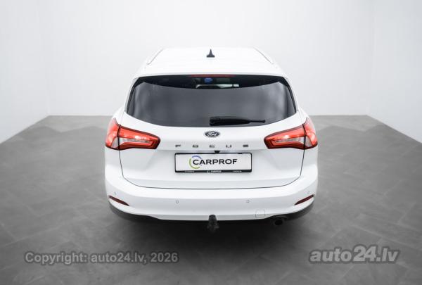 Balts Ford Focus 2022 Tallina, ar dzinēja tilpumu 1.00 L un nobraukumu 145 tūkst. km par 11999 €, foto 5 vietnē AUTOMOTO.COM.LV