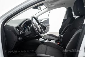 White Ford Focus 2022 in Tallinn, with an engine capacity of 1.00 L and mileage of 145 thousand km for 11999 €, photo 8 on AUTOMOTO.COM.LV