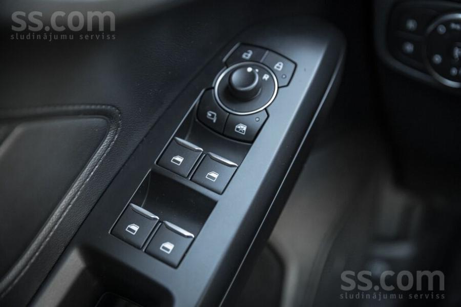Balts Ford Focus 2022 Rīga, ar dzinēja tilpumu 1.50 L un nobraukumu 176 tūkst. km par 11490 €, foto 29 vietnē AUTOMOTO.COM.LV