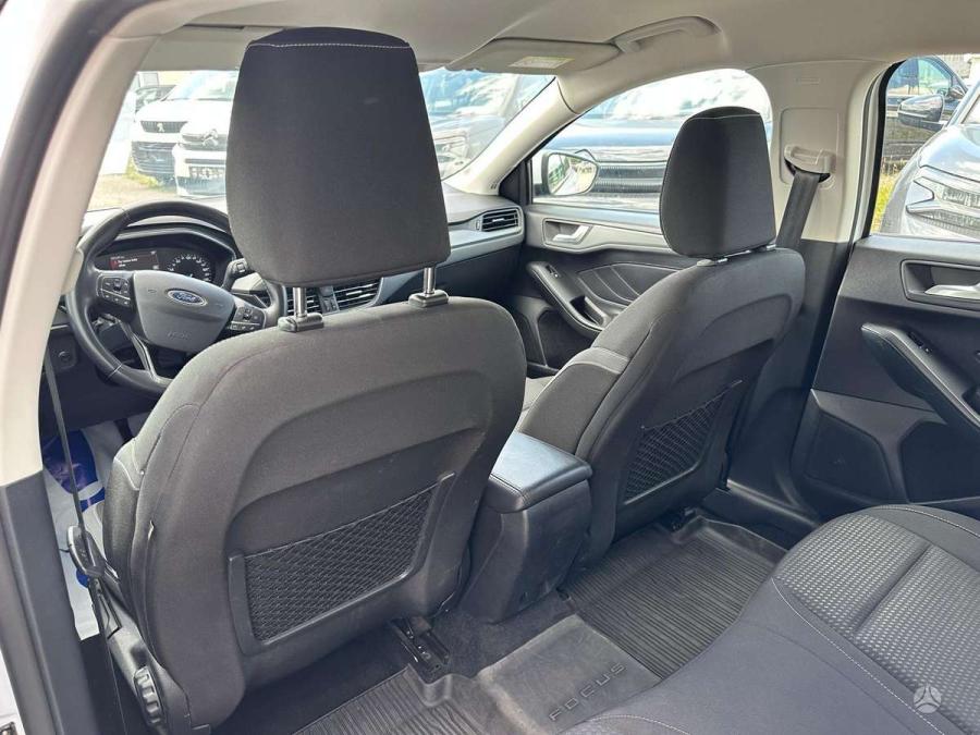 White Ford Focus 2022 in Vilnius, with an engine capacity of 1.50 L and mileage of 192 thousand km for 9850 €, photo 16 on AUTOMOTO.COM.LV