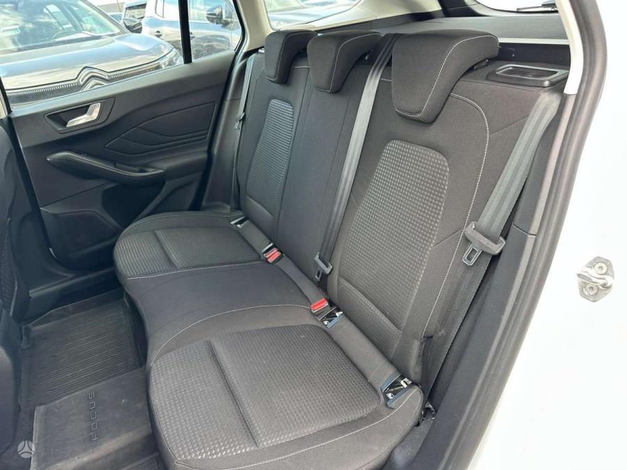 White Ford Focus 2022 in Vilnius, with an engine capacity of 1.50 L and mileage of 192 thousand km for 9850 €, photo 20 on AUTOMOTO.COM.LV