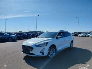 Balts Ford Focus 2022 Viļņa, ar dzinēja tilpumu 1.00 L un nobraukumu 117 tūkst. km par 9900 €, foto  vietnē AUTOMOTO.COM.LV