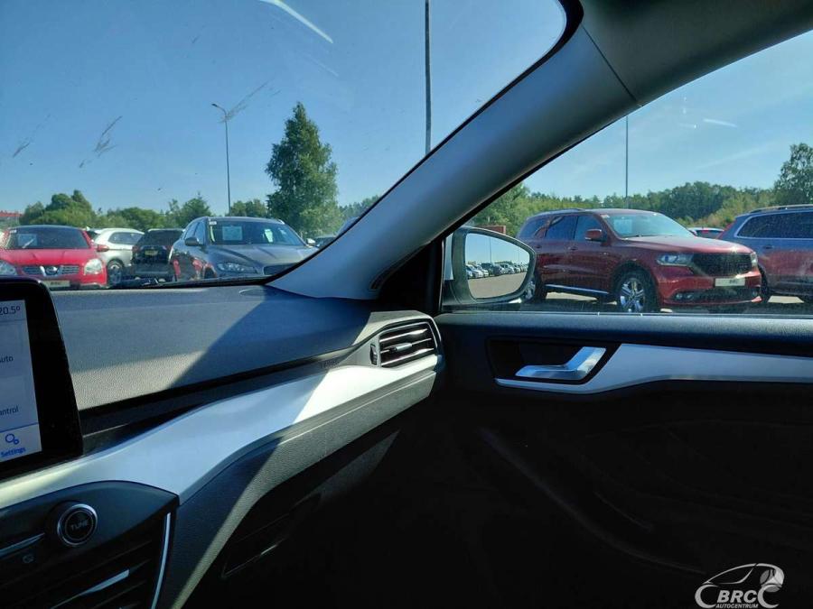 White Ford Focus 2022 in Vilnius, with an engine capacity of 1.00 L and mileage of 117 thousand km for 9900 €, photo 19 on AUTOMOTO.COM.LV