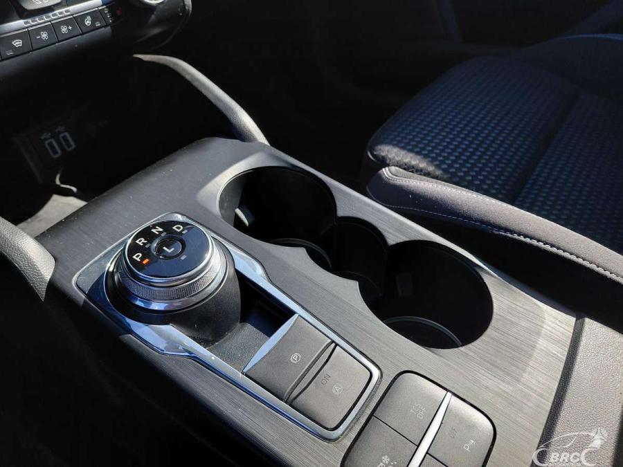 White Ford Focus 2022 in Vilnius, with an engine capacity of 1.00 L and mileage of 117 thousand km for 9900 €, photo 20 on AUTOMOTO.COM.LV