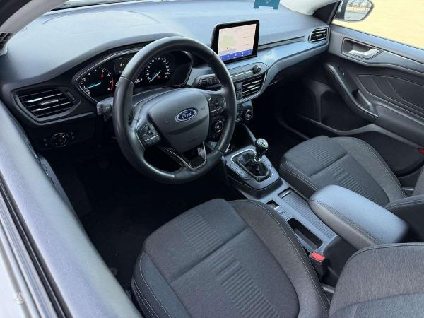 White Ford Focus 2022 in Kaunas, with an engine capacity of 1.00 L and mileage of 183 thousand km for 9900 €, photo 6 on AUTOMOTO.COM.LV