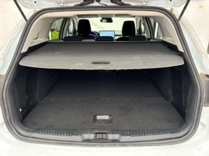 White Ford Focus 2023 in Vilnius, with an engine capacity of 1.00 L and mileage of 169 thousand km for 10769 €, photo 11 on AUTOMOTO.COM.LV
