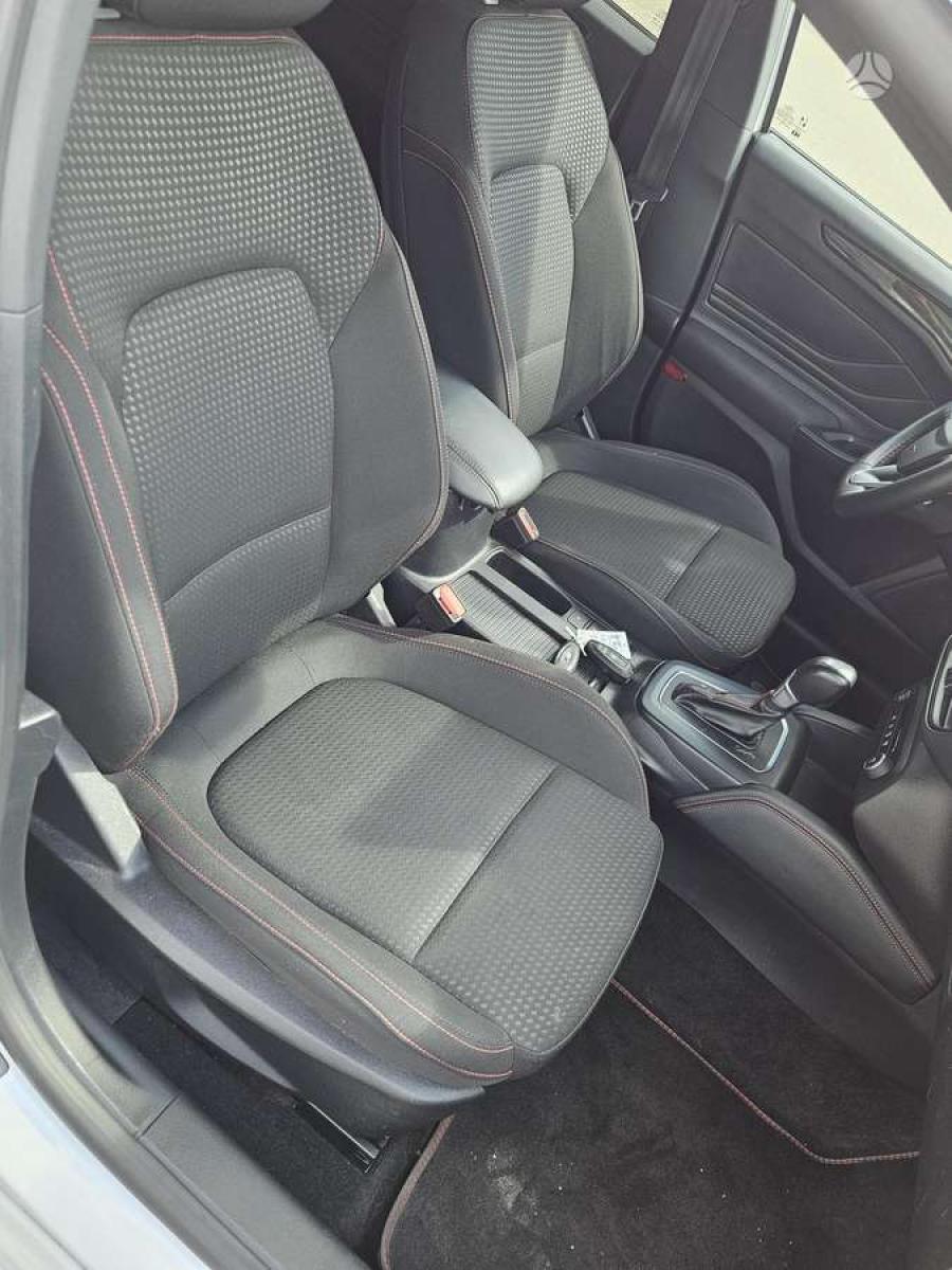 White Ford Focus 2023 in Taurage, with an engine capacity of 1.00 L and mileage of 220 thousand km for 7900 €, photo 10 on AUTOMOTO.COM.LV