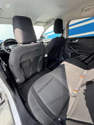 Balts Ford Focus 2023 Kauņa, ar dzinēja tilpumu 1.50 L un nobraukumu 228 tūkst. km par 11999 €, foto 8 vietnē AUTOMOTO.COM.LV