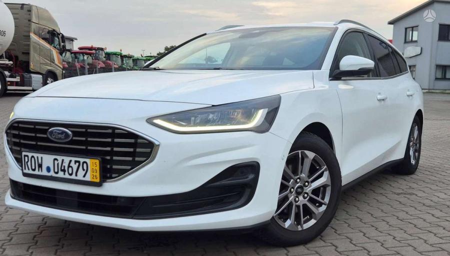White Ford Focus 2023 in Kaunas, with an engine capacity of 1.50 L and mileage of 120 thousand km for 12950 €, photo 1 on AUTOMOTO.COM.LV