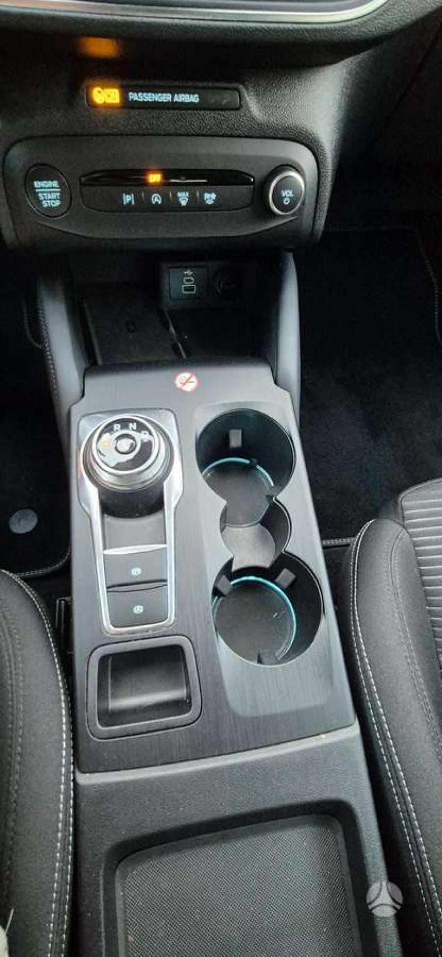 White Ford Focus 2023 in Kaunas, with an engine capacity of 1.50 L and mileage of 120 thousand km for 12950 €, photo 11 on AUTOMOTO.COM.LV