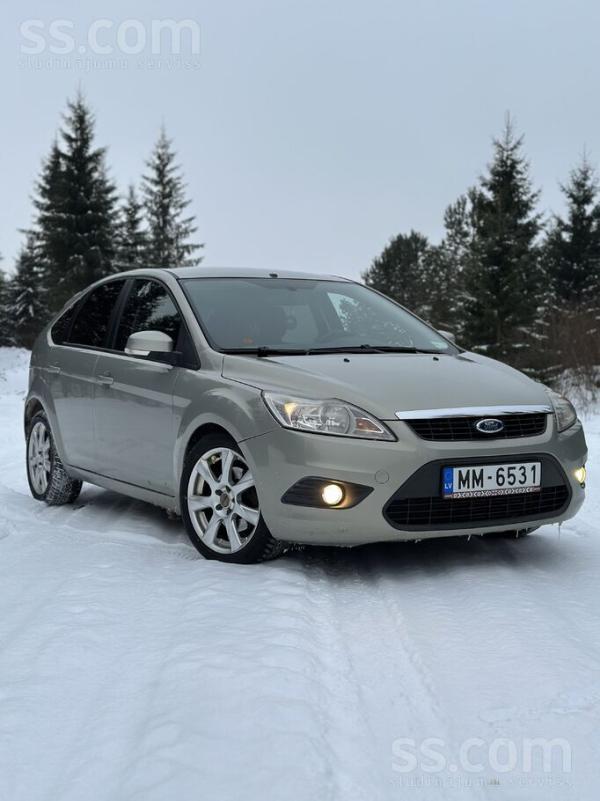 Dzeltens Ford Focus 2009 Rēzekne, ar dzinēja tilpumu 2.00 L un nobraukumu 295 tūkst. km par 2500 €, foto 1 vietnē AUTOMOTO.COM.LV