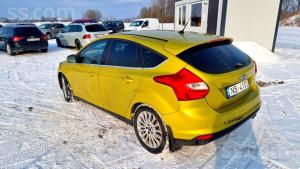 Yellow Ford Focus 2011 in Cesis, with an engine capacity of 1.60 L and mileage of 329 thousand km for 2500 €, photo 9 on AUTOMOTO.COM.LV