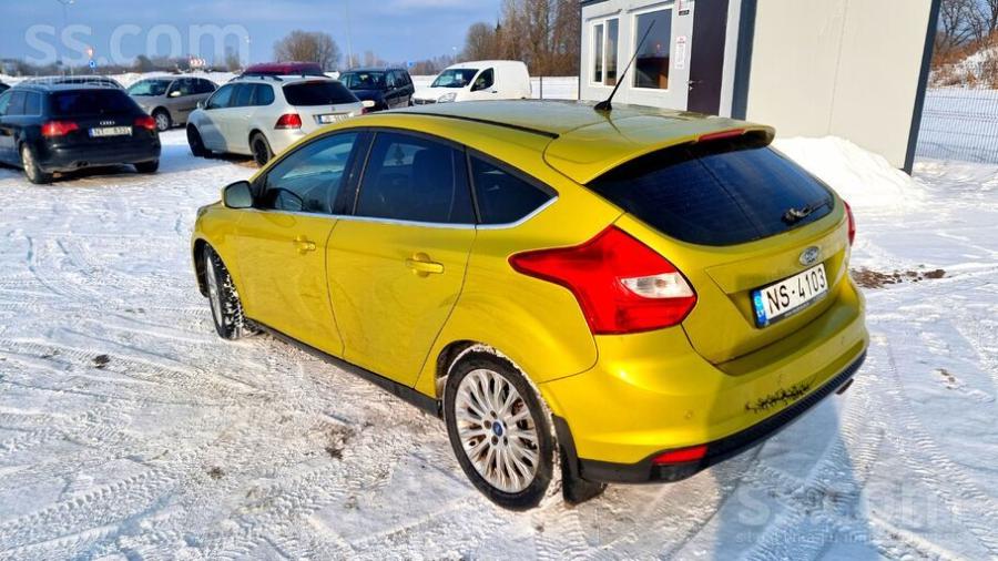 Yellow Ford Focus 2011 in Cesis, with an engine capacity of 1.60 L and mileage of 329 thousand km for 2500 €, photo 9 on AUTOMOTO.COM.LV