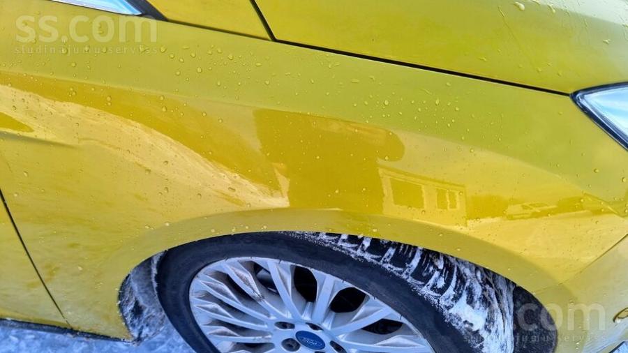 Yellow Ford Focus 2011 in Cesis, with an engine capacity of 1.60 L and mileage of 329 thousand km for 2500 €, photo 16 on AUTOMOTO.COM.LV