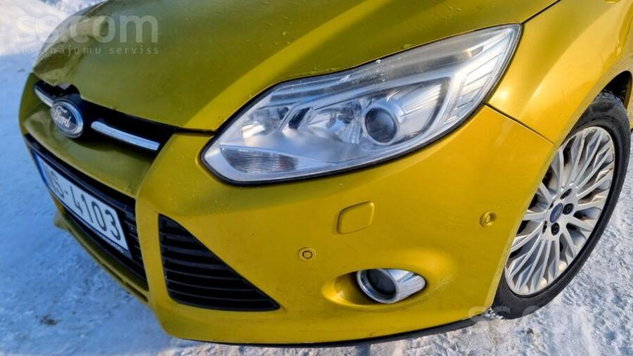 Yellow Ford Focus 2011 in Cesis, with an engine capacity of 1.60 L and mileage of 329 thousand km for 2500 €, photo 19 on AUTOMOTO.COM.LV