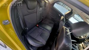 Yellow Ford Focus 2011 in Cesis, with an engine capacity of 1.60 L and mileage of 329 thousand km for 2500 €, photo 20 on AUTOMOTO.COM.LV
