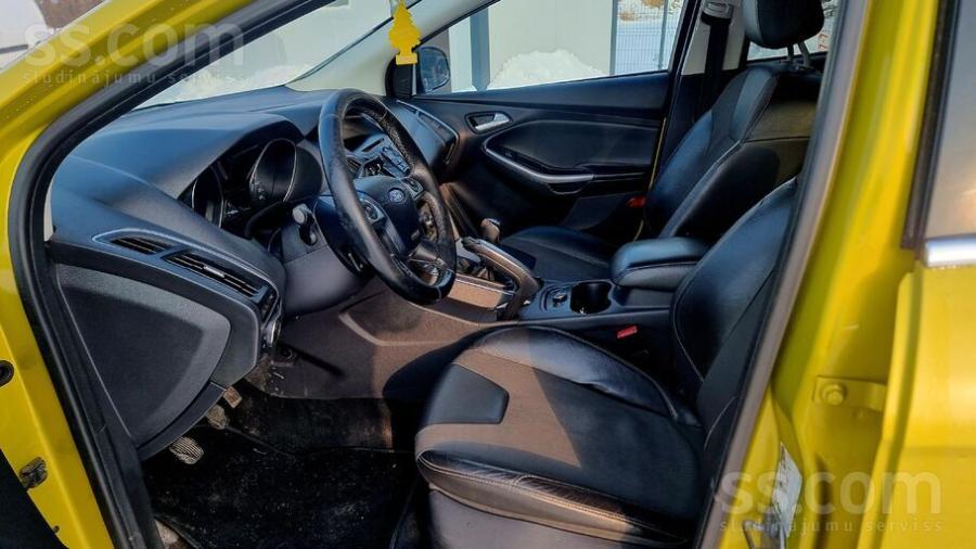Yellow Ford Focus 2011 in Cesis, with an engine capacity of 1.60 L and mileage of 329 thousand km for 2500 €, photo 22 on AUTOMOTO.COM.LV