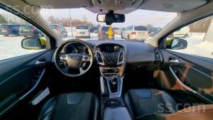 Yellow Ford Focus 2011 in Cesis, with an engine capacity of 1.60 L and mileage of 329 thousand km for 2500 €, photo 27 on AUTOMOTO.COM.LV