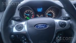 Yellow Ford Focus 2011 in Cesis, with an engine capacity of 1.60 L and mileage of 329 thousand km for 2500 €, photo 30 on AUTOMOTO.COM.LV