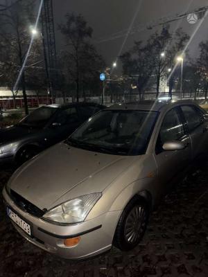 Dzeltens Ford Focus 1999 Viļņa, ar dzinēja tilpumu 1.60 L un nobraukumu 273 tūkst. km par 500 €, foto  vietnē AUTOMOTO.COM.LV