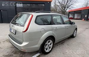 Желтый Форд Фокус 2009 в Рига, объемом двигателя 1.60 л и пробегом 220 тыс. км за 2100 €, фото 4 на AUTOMOTO.COM.LV