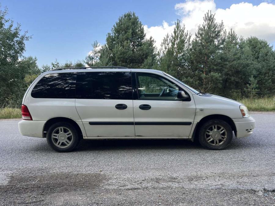 White Ford Freestar 2005 in Kaunas, with an engine capacity of 3.90 L and mileage of 0 thousand km for 750 €, photo 5 on AUTOMOTO.COM.LV