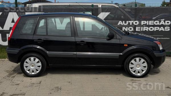 Melns Ford Fusion 2006 Liepāja, ar dzinēja tilpumu 1.40 L un nobraukumu 239 tūkst. km par 2550 €, foto 3 vietnē AUTOMOTO.COM.LV