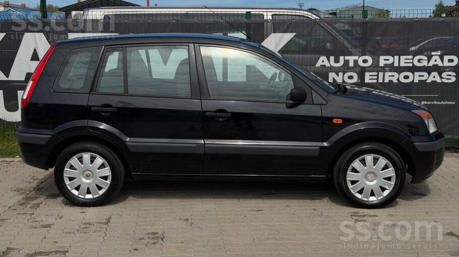 Melns Ford Fusion 2006 Liepāja, ar dzinēja tilpumu 1.40 L un nobraukumu 239 tūkst. km par 2550 €, foto 4 vietnē AUTOMOTO.COM.LV