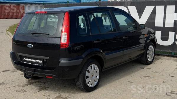 Melns Ford Fusion 2006 Liepāja, ar dzinēja tilpumu 1.40 L un nobraukumu 239 tūkst. km par 2550 €, foto 4 vietnē AUTOMOTO.COM.LV