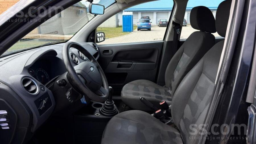 Melns Ford Fusion 2006 Liepāja, ar dzinēja tilpumu 1.40 L un nobraukumu 239 tūkst. km par 2550 €, foto 10 vietnē AUTOMOTO.COM.LV