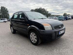 Black Ford Fusion 2006 in Riga, with an engine capacity of 1.40 L and mileage of 262 thousand km for 1180 €, photo 3 on AUTOMOTO.COM.LV
