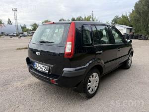 Black Ford Fusion 2006 in Riga, with an engine capacity of 1.40 L and mileage of 262 thousand km for 1180 €, photo 5 on AUTOMOTO.COM.LV