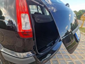 Black Ford Fusion 2008 in Prienai, with an engine capacity of 1.39 L and mileage of 108 thousand km for 2699 €, photo 8 on AUTOMOTO.COM.LV