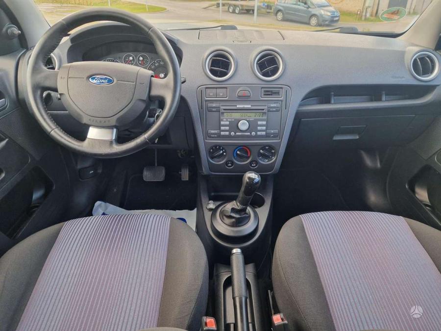 Black Ford Fusion 2008 in Prienai, with an engine capacity of 1.39 L and mileage of 108 thousand km for 2699 €, photo 10 on AUTOMOTO.COM.LV