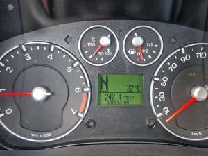 Black Ford Fusion 2008 in Prienai, with an engine capacity of 1.39 L and mileage of 108 thousand km for 2699 €, photo 13 on AUTOMOTO.COM.LV