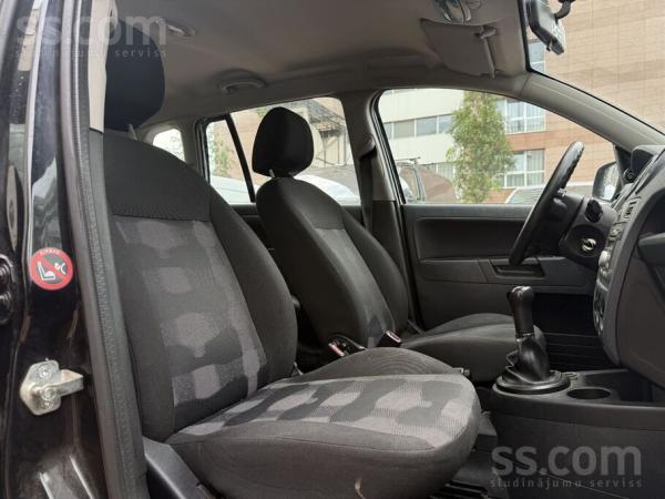 Black Ford Fusion 2011 in Riga, with an engine capacity of 1.40 L and mileage of 0 thousand km for 3600 €, photo 7 on AUTOMOTO.COM.LV