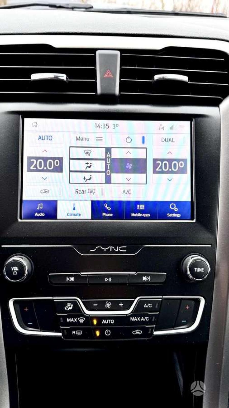 Black Ford Fusion 2020 in Vilnius, with an engine capacity of 1.99 L and mileage of 159 thousand km for 12000 €, photo 22 on AUTOMOTO.COM.LV