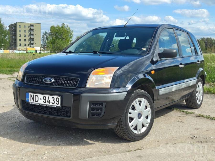 Melns Ford Fusion 2006 Rīga, ar dzinēja tilpumu 1.60 L un nobraukumu 295 tūkst. km par 1600 €, foto 1 vietnē AUTOMOTO.COM.LV
